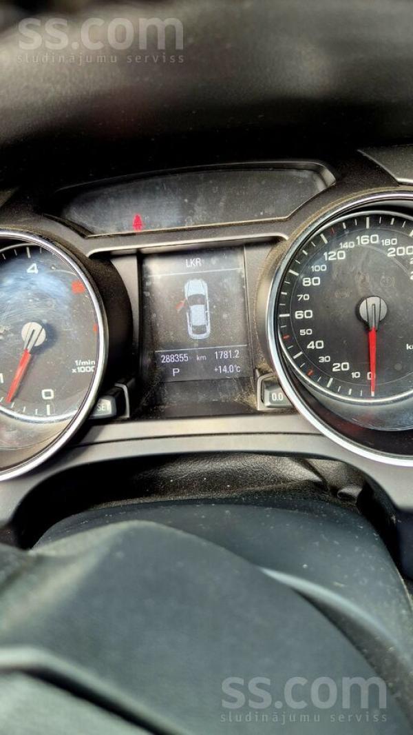 Black Audi Cabriolet 2010 in Cesis, with an engine capacity of 3.00 L and mileage of 288 thousand km for 6969 €, photo 6 on AUTOMOTO.COM.LV