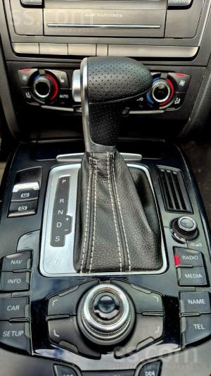 Black Audi Cabriolet 2010 in Cesis, with an engine capacity of 3.00 L and mileage of 288 thousand km for 6969 €, photo 9 on AUTOMOTO.COM.LV
