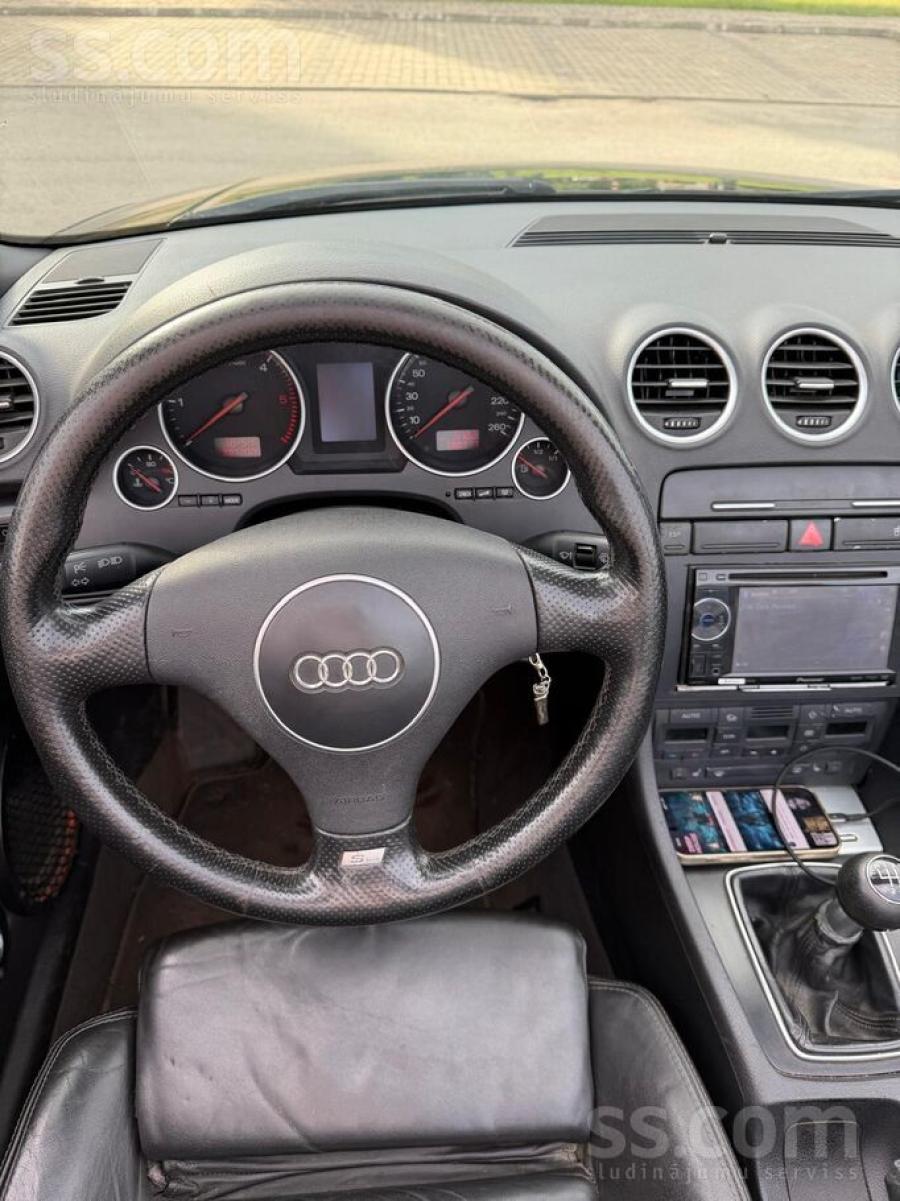 Black Audi Cabriolet 2003 in Rezekne, with an engine capacity of 2.50 L and mileage of 250 thousand km for 4250 €, photo 13 on AUTOMOTO.COM.LV