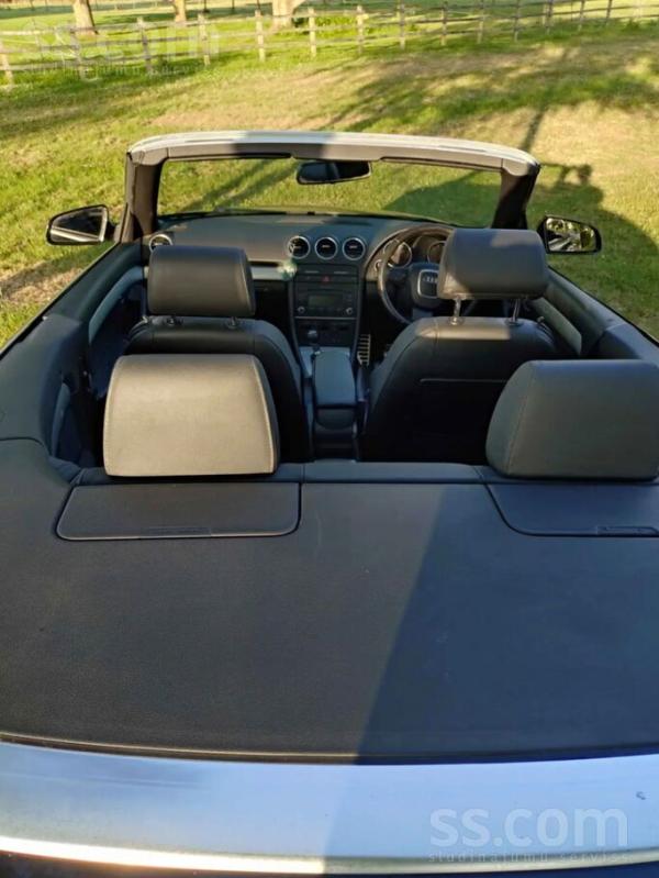 Black Audi Cabriolet 2008 in Bauska, with an engine capacity of 2.00 L and mileage of 300 thousand km for 3200 €, photo 8 on AUTOMOTO.COM.LV