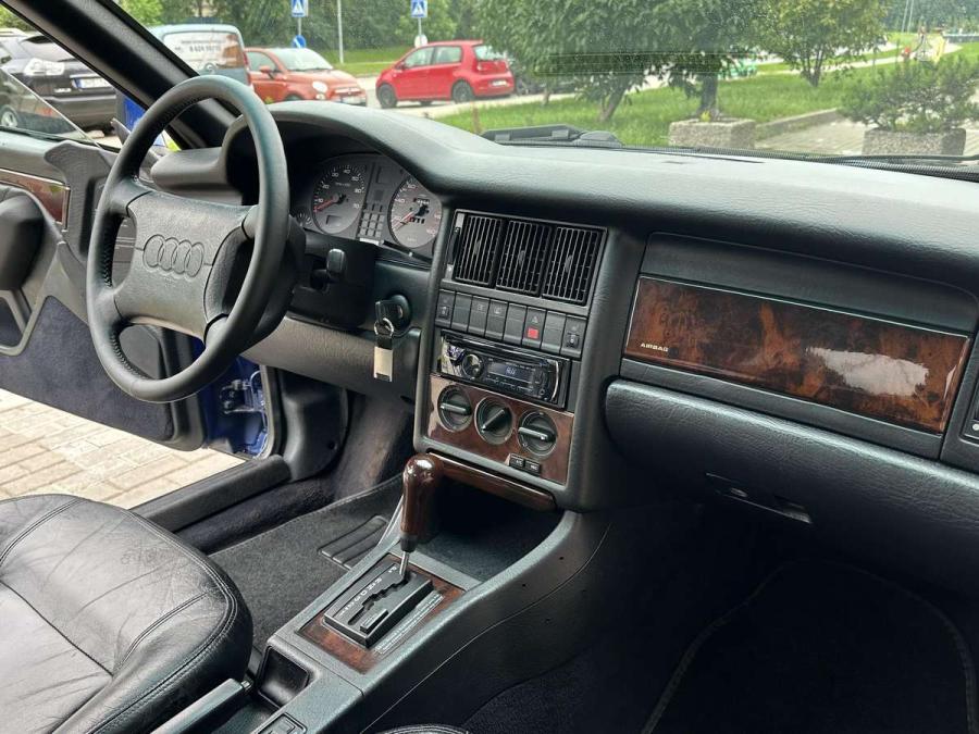 Zils Audi Cabriolet 1994 Viļņa, ar dzinēja tilpumu 2.77 L un nobraukumu 153 tūkst. km par 5800 €, foto 17 vietnē AUTOMOTO.COM.LV