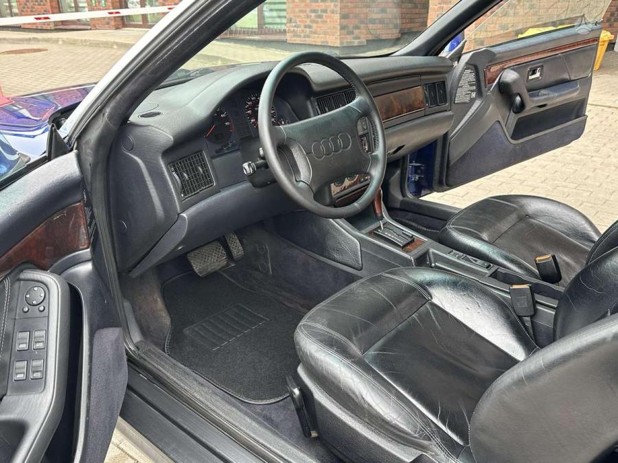 Zils Audi Cabriolet 1994 Viļņa, ar dzinēja tilpumu 2.77 L un nobraukumu 153 tūkst. km par 5800 €, foto 19 vietnē AUTOMOTO.COM.LV