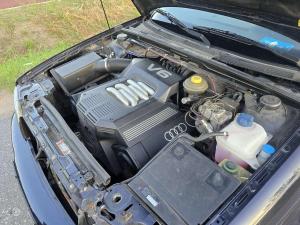 Blue Audi Cabriolet 1995 in Vilnius, with an engine capacity of 2.60 L and mileage of 260 thousand km for 4750 €, photo 7 on AUTOMOTO.COM.LV