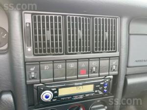 Zils Audi Cabriolet 1996 Kuldīga, ar dzinēja tilpumu 1.90 L un nobraukumu 260 tūkst. km par 6590 €, foto 19 vietnē AUTOMOTO.COM.LV