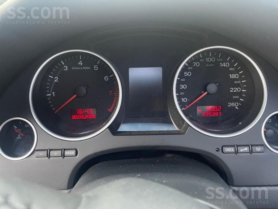 Ауди Cabriolet 2006 в Рига, объемом двигателя 1.80 л и пробегом 235 тыс. км за 3999 €, фото 15 на AUTOMOTO.COM.LV