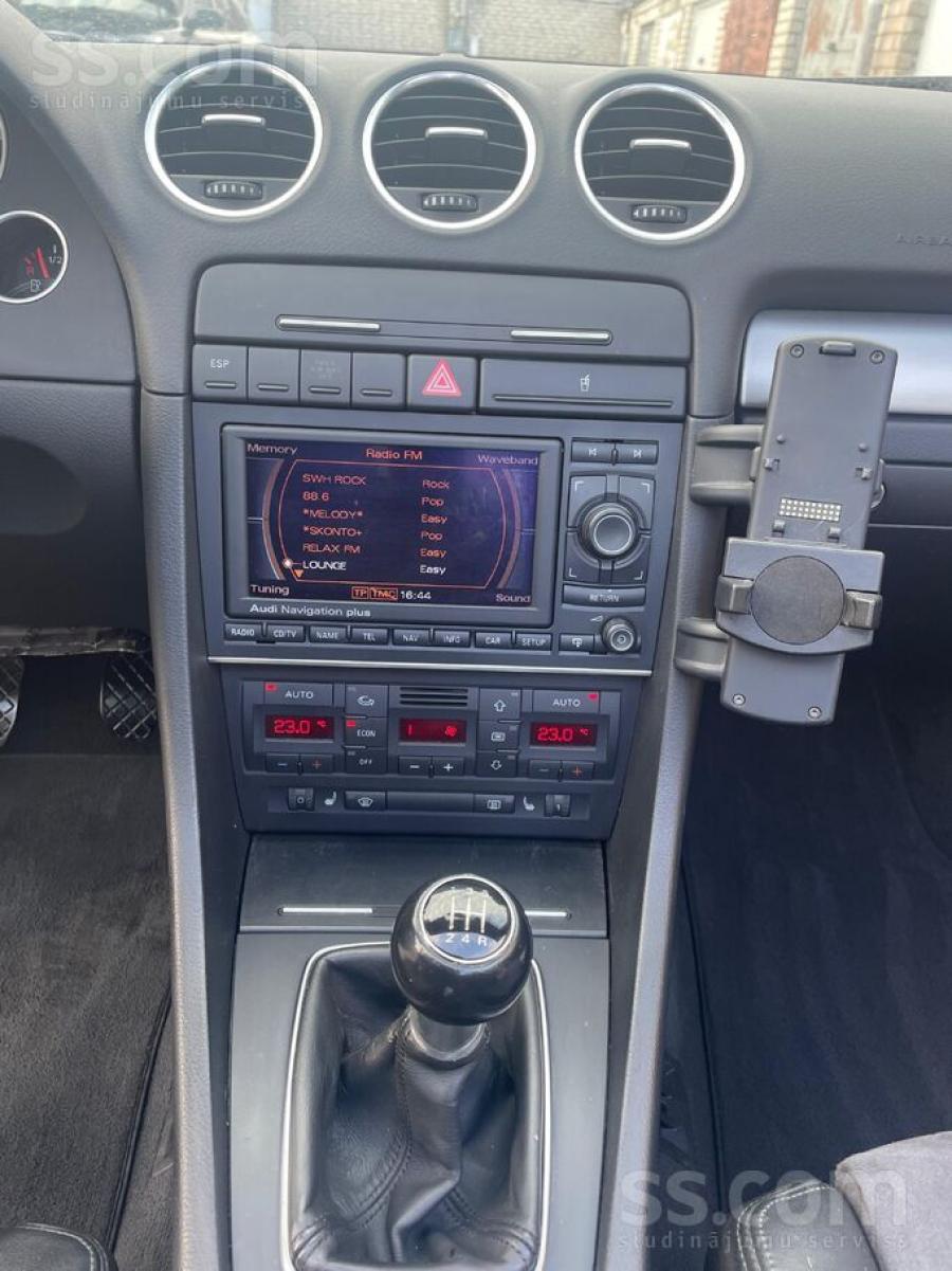 Ауди Cabriolet 2006 в Рига, объемом двигателя 1.80 л и пробегом 235 тыс. км за 3999 €, фото 19 на AUTOMOTO.COM.LV