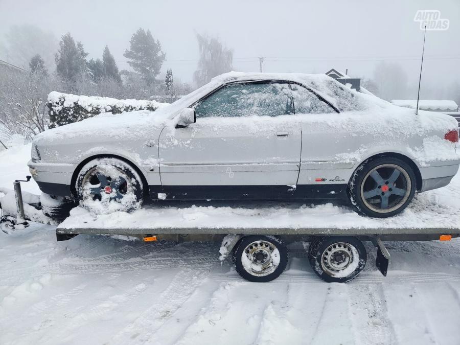 Pelēks Audi Cabriolet 1993 Klaipėda, ar dzinēja tilpumu 2.00 L un nobraukumu 155 tūkst. km par 1650 €, foto 4 vietnē AUTOMOTO.COM.LV