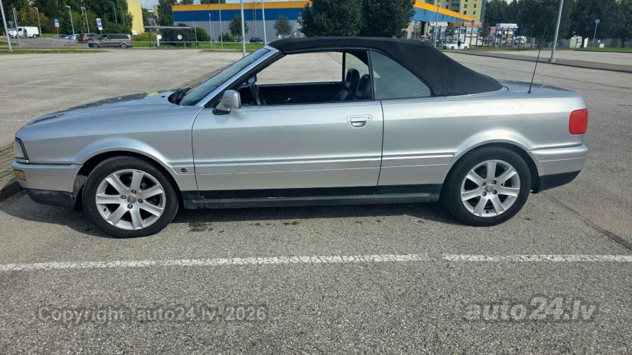 Pelēks Audi Cabriolet 1993 Tallina, ar dzinēja tilpumu 2.30 L un nobraukumu 0 tūkst. km par 4400 €, foto 3 vietnē AUTOMOTO.COM.LV