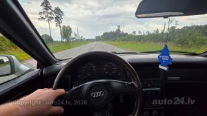 Pelēks Audi Cabriolet 1993 Tallina, ar dzinēja tilpumu 2.30 L un nobraukumu 0 tūkst. km par 4400 €, foto 12 vietnē AUTOMOTO.COM.LV