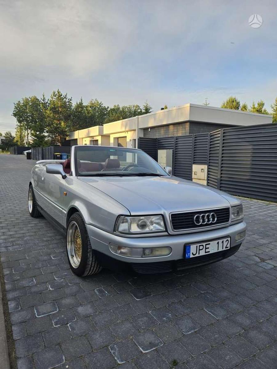 Grey Audi Cabriolet 1999 in Vilnius, with an engine capacity of 2.60 L and mileage of 183 thousand km for 5900 €, photo 1 on AUTOMOTO.COM.LV