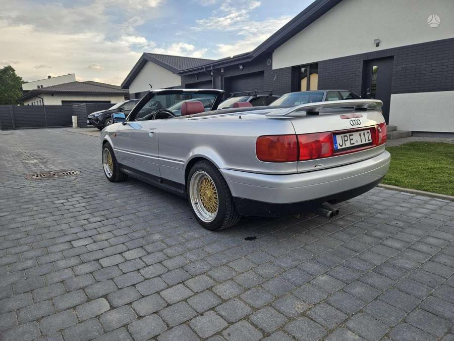 Grey Audi Cabriolet 1999 in Vilnius, with an engine capacity of 2.60 L and mileage of 183 thousand km for 5900 €, photo 3 on AUTOMOTO.COM.LV