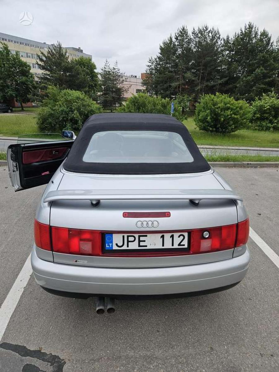 Grey Audi Cabriolet 1999 in Vilnius, with an engine capacity of 2.60 L and mileage of 183 thousand km for 5900 €, photo 5 on AUTOMOTO.COM.LV
