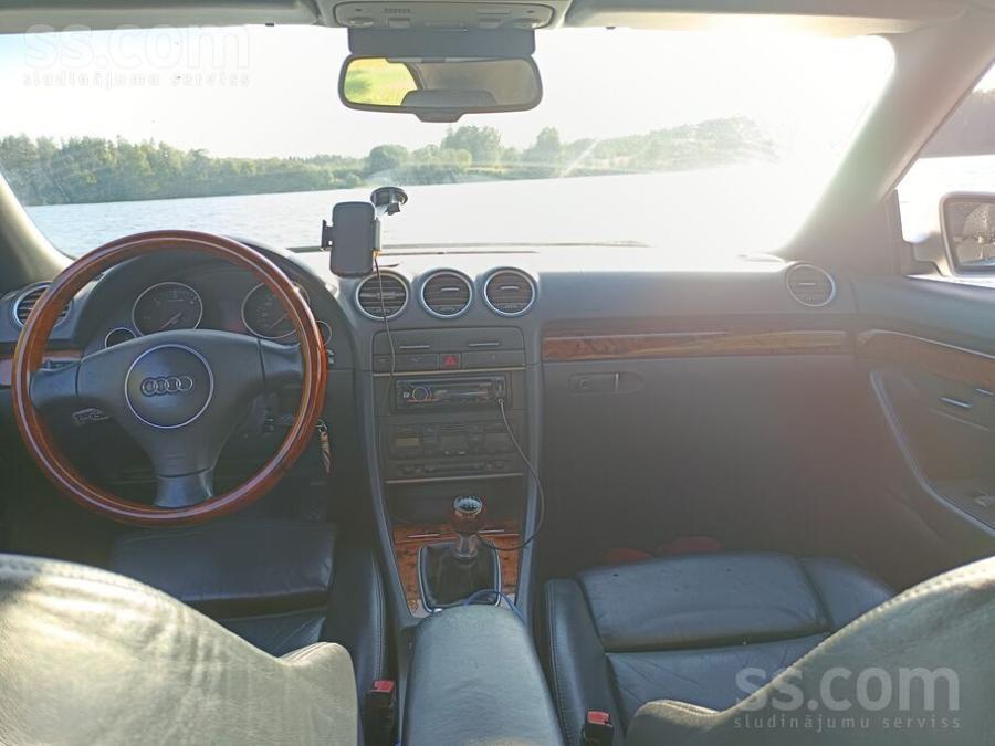 Grey Audi Cabriolet 2003 in Ogre, with an engine capacity of 2.50 L and mileage of 245 thousand km for 3550 €, photo 14 on AUTOMOTO.COM.LV