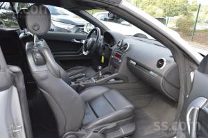 Grey Audi Cabriolet 2008 in Tukums, with an engine capacity of 1.80 L and mileage of 106 thousand km for 5895 €, photo 15 on AUTOMOTO.COM.LV