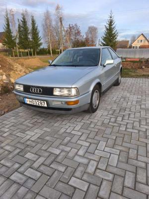 Pelēks Audi Coupe 1990 Viļņa, ar dzinēja tilpumu 1.98 L un nobraukumu 230 tūkst. km par 3700 €, foto  vietnē AUTOMOTO.COM.LV