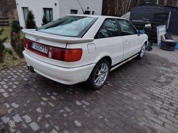White Audi Coupe 1989 in Vilnius, with an engine capacity of 1.98 L and mileage of 250 thousand km for 2499 €, photo 3 on AUTOMOTO.COM.LV