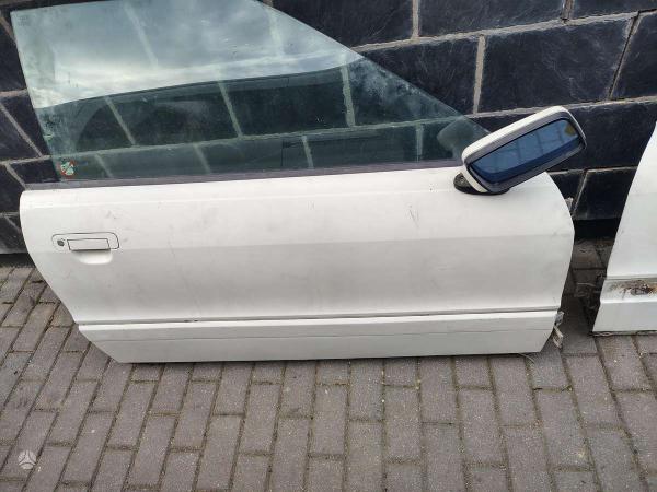 White Audi Coupe 1989 in Vilnius, with an engine capacity of 1.98 L and mileage of 250 thousand km for 2499 €, photo 8 on AUTOMOTO.COM.LV