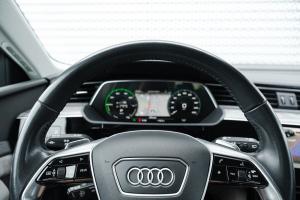 Beige Audi E-Tron 2020 in Marupe, with an engine capacity of 0.00 L and mileage of 144 thousand km for 29900 €, photo 17 on AUTOMOTO.COM.LV