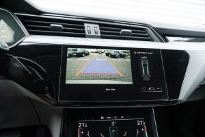 Beige Audi E-Tron 2020 in Marupe, with an engine capacity of 0.00 L and mileage of 144 thousand km for 29900 €, photo 18 on AUTOMOTO.COM.LV