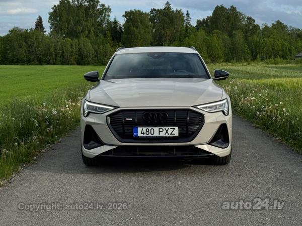 Smilšu krāsa Audi E-Tron 2022 Tallina, ar dzinēja tilpumu 0.00 L un nobraukumu 55 tūkst. km par 49900 €, foto 6 vietnē AUTOMOTO.COM.LV
