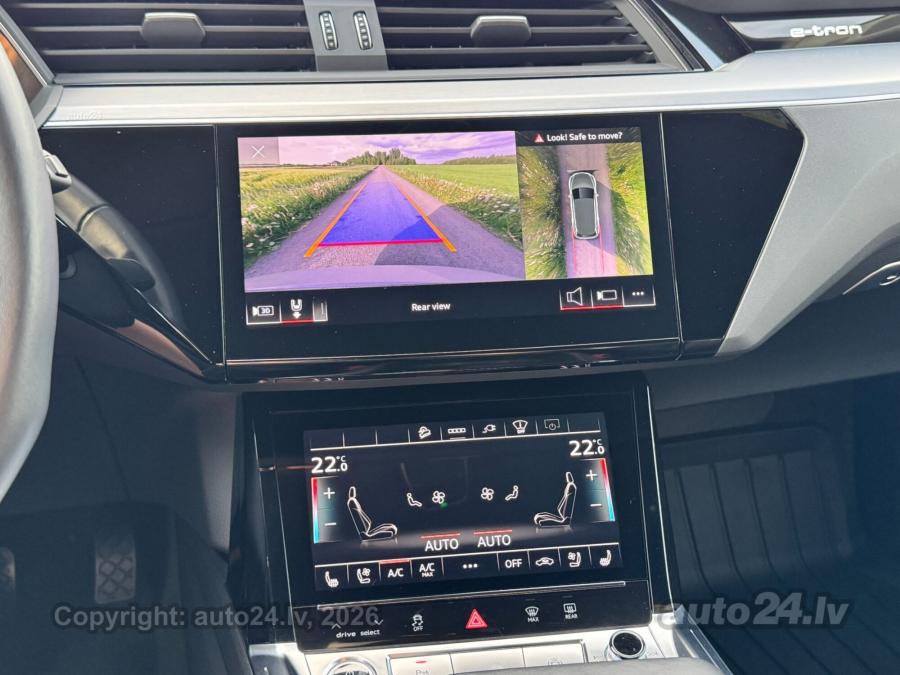 Smilšu krāsa Audi E-Tron 2022 Tallina, ar dzinēja tilpumu 0.00 L un nobraukumu 55 tūkst. km par 49900 €, foto 16 vietnē AUTOMOTO.COM.LV
