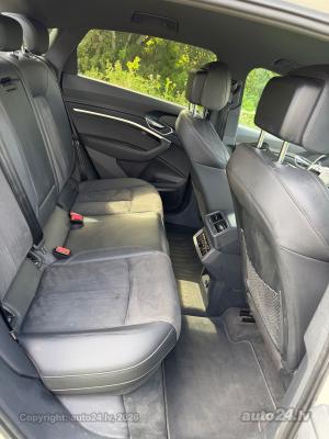 Beige Audi E-Tron 2022 in Tallinn, with an engine capacity of 0.00 L and mileage of 158 thousand km for 43900 €, photo 14 on AUTOMOTO.COM.LV