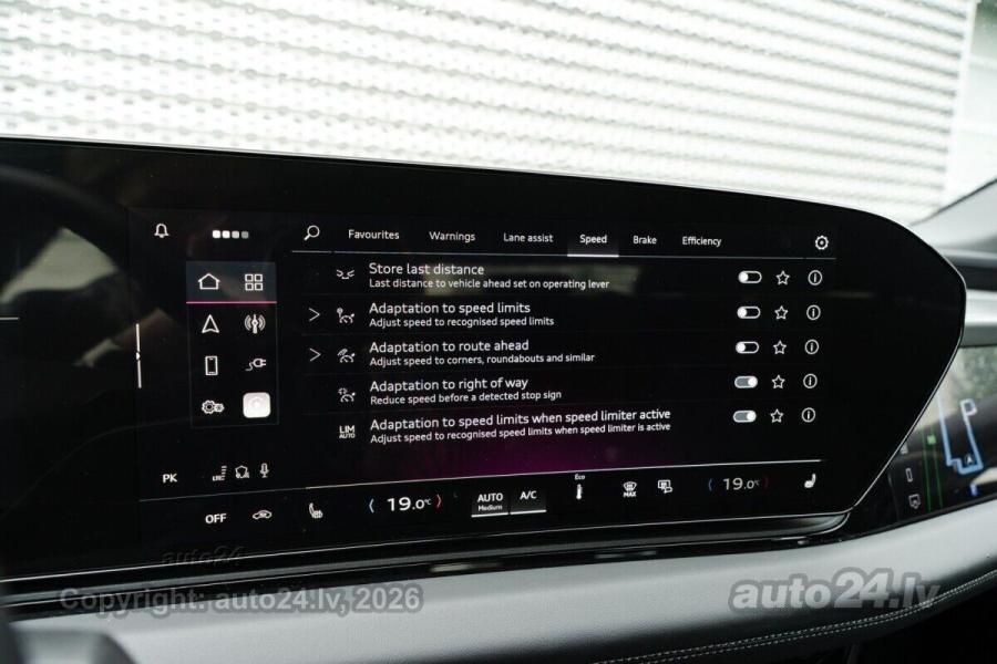 Smilšu krāsa Audi E-Tron 2025 Rīga, ar dzinēja tilpumu 0.00 L un nobraukumu 8 tūkst. km par 76757 €, foto 25 vietnē AUTOMOTO.COM.LV