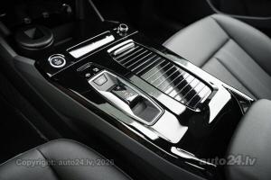 Smilšu krāsa Audi E-Tron 2025 Rīga, ar dzinēja tilpumu 0.00 L un nobraukumu 8 tūkst. km par 76757 €, foto 31 vietnē AUTOMOTO.COM.LV