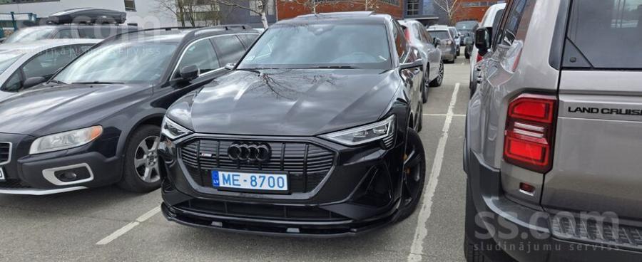 Melns Audi E-Tron 2020 Rīga, ar dzinēja tilpumu 0.00 L un nobraukumu 56 tūkst. km par 68500 €, foto 21 vietnē AUTOMOTO.COM.LV