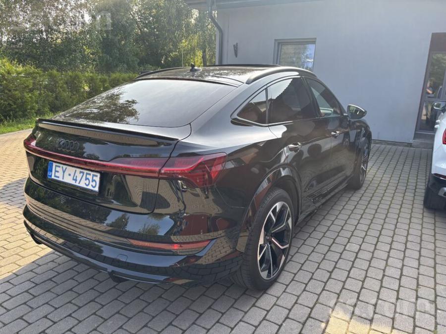 Melns Audi E-Tron 2022 Rīga, ar dzinēja tilpumu 0.00 L un nobraukumu 47 tūkst. km par 43000 €, foto 6 vietnē AUTOMOTO.COM.LV