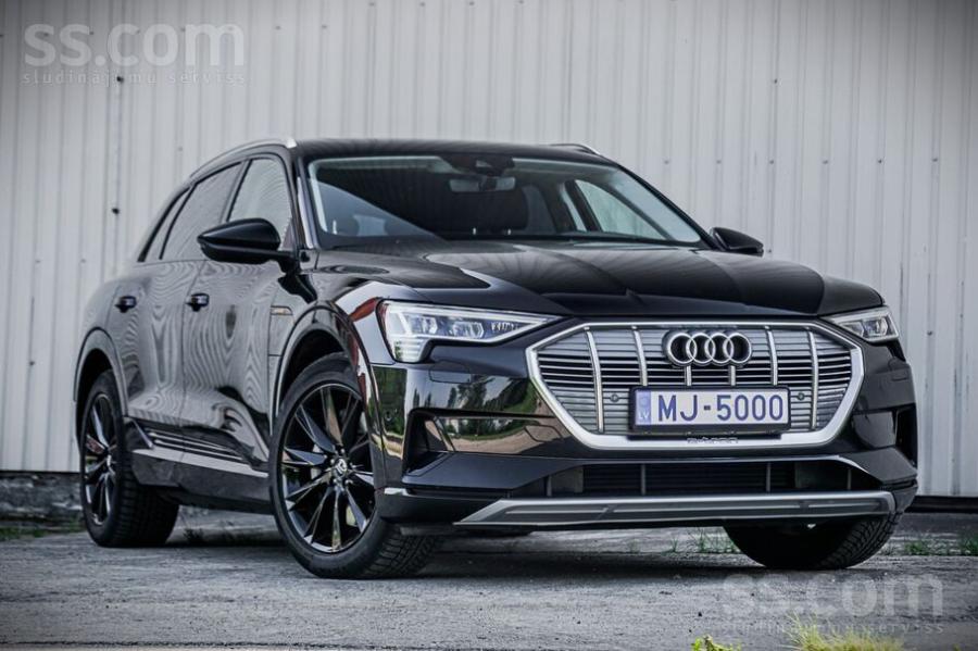 Melns Audi E-Tron 2019 Rīga, ar dzinēja tilpumu 0.00 L un nobraukumu 83 tūkst. km par 25990 €, foto 2 vietnē AUTOMOTO.COM.LV