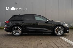Black Audi E-Tron 2019 in Vilnius, with an engine capacity of 0.00 L and mileage of 101 thousand km for 29150 €, photo 10 on AUTOMOTO.COM.LV