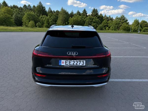 Melns Audi E-Tron 2019 Viļņa, ar dzinēja tilpumu 0.00 L un nobraukumu 138 tūkst. km par 25000 €, foto 3 vietnē AUTOMOTO.COM.LV