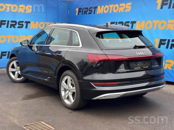 Black Audi E-Tron 2019 in Riga, with an engine capacity of 0.00 L and mileage of 167 thousand km for 19950 €, photo 2 on AUTOMOTO.COM.LV