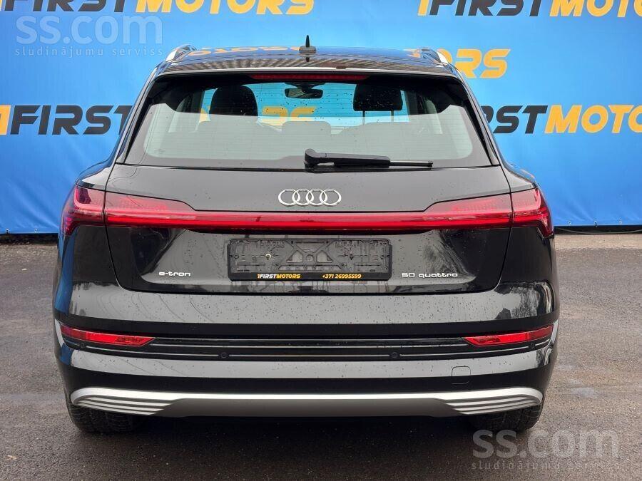 Black Audi E-Tron 2019 in Riga, with an engine capacity of 0.00 L and mileage of 167 thousand km for 19950 €, photo 5 on AUTOMOTO.COM.LV