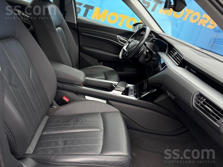 Black Audi E-Tron 2019 in Riga, with an engine capacity of 0.00 L and mileage of 167 thousand km for 19950 €, photo 14 on AUTOMOTO.COM.LV
