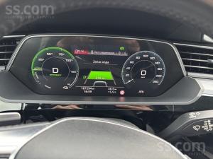 Black Audi E-Tron 2019 in Riga, with an engine capacity of 0.00 L and mileage of 167 thousand km for 19950 €, photo 19 on AUTOMOTO.COM.LV