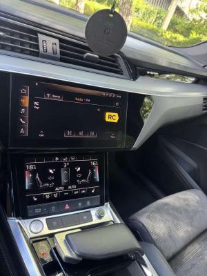Melns Audi E-Tron 2019 Alīta, ar dzinēja tilpumu 0.00 L un nobraukumu 244 tūkst. km par 21700 €, foto 33 vietnē AUTOMOTO.COM.LV