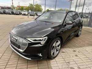 Black Audi E-Tron 2019 in Kaunas, with an engine capacity of 0.00 L and mileage of 185 thousand km for 21500 €, photo  on AUTOMOTO.COM.LV
