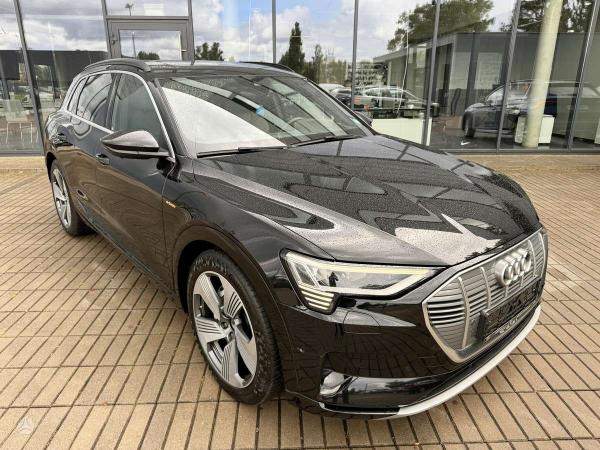 Melns Audi E-Tron 2019 Kauņa, ar dzinēja tilpumu 0.00 L un nobraukumu 185 tūkst. km par 21500 €, foto 3 vietnē AUTOMOTO.COM.LV