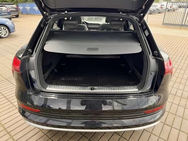Melns Audi E-Tron 2019 Kauņa, ar dzinēja tilpumu 0.00 L un nobraukumu 185 tūkst. km par 21500 €, foto 6 vietnē AUTOMOTO.COM.LV