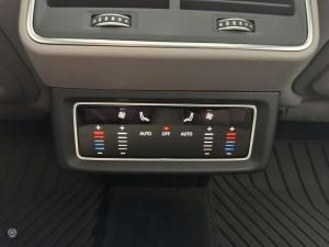 Black Audi E-Tron 2019 in Kaunas, with an engine capacity of 0.00 L and mileage of 185 thousand km for 21500 €, photo 15 on AUTOMOTO.COM.LV