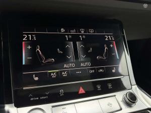 Black Audi E-Tron 2019 in Kaunas, with an engine capacity of 0.00 L and mileage of 185 thousand km for 21500 €, photo 19 on AUTOMOTO.COM.LV