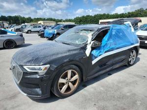 Black Audi E-Tron 2019 in Vilnius, with an engine capacity of 0.00 L and mileage of 130 thousand km for 14400 €, photo  on AUTOMOTO.COM.LV