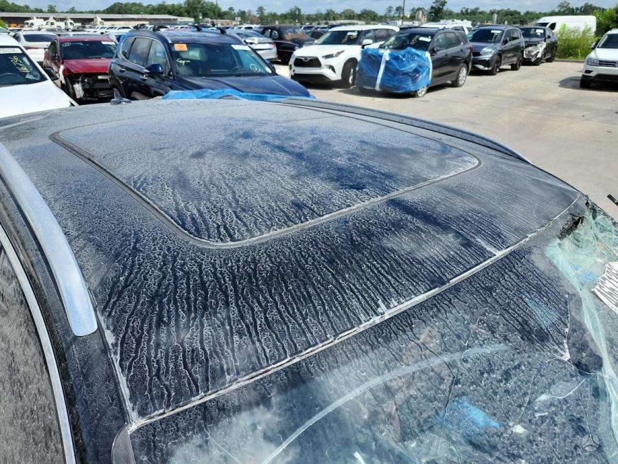 Black Audi E-Tron 2019 in Vilnius, with an engine capacity of 0.00 L and mileage of 130 thousand km for 14400 €, photo 13 on AUTOMOTO.COM.LV