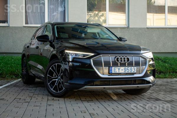 Black Audi E-Tron 2019 in Jelgava, with an engine capacity of 0.00 L and mileage of 178 thousand km for 20900 €, photo 1 on AUTOMOTO.COM.LV