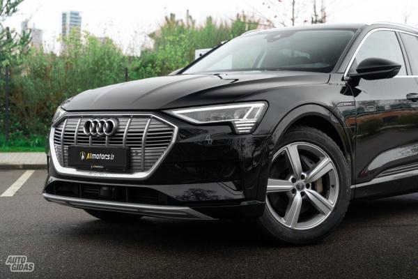 Melns Audi E-Tron 2019 Viļņa, ar dzinēja tilpumu 0.00 L un nobraukumu 84 tūkst. km par 28900 €, foto 3 vietnē AUTOMOTO.COM.LV