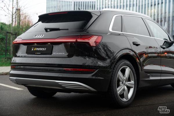 Melns Audi E-Tron 2019 Viļņa, ar dzinēja tilpumu 0.00 L un nobraukumu 84 tūkst. km par 28900 €, foto 10 vietnē AUTOMOTO.COM.LV