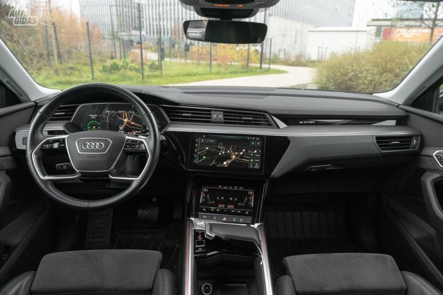 Melns Audi E-Tron 2019 Viļņa, ar dzinēja tilpumu 0.00 L un nobraukumu 84 tūkst. km par 28900 €, foto 18 vietnē AUTOMOTO.COM.LV