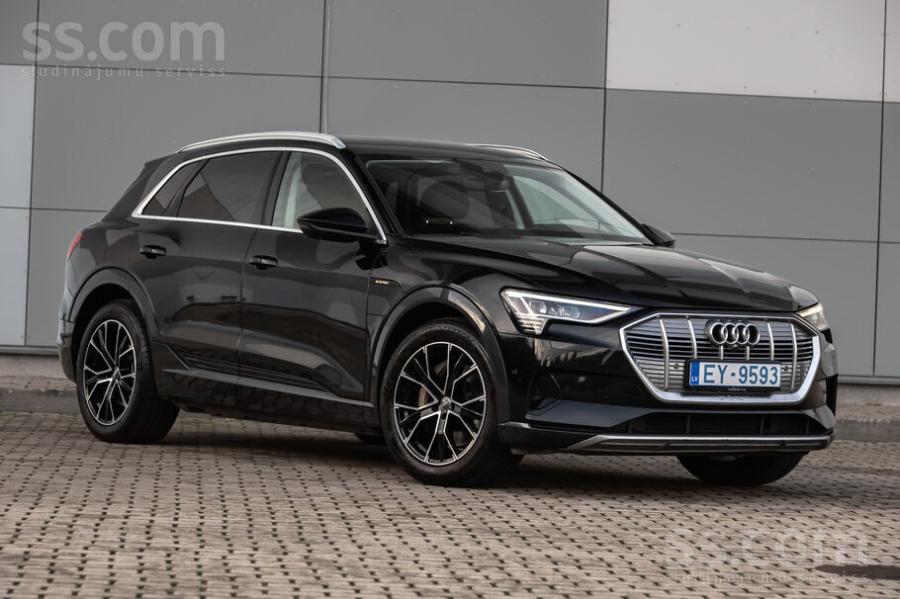 Melns Audi E-Tron 2019 Jelgava, ar dzinēja tilpumu 0.00 L un nobraukumu 0 tūkst. km par 18900 €, foto 1 vietnē AUTOMOTO.COM.LV